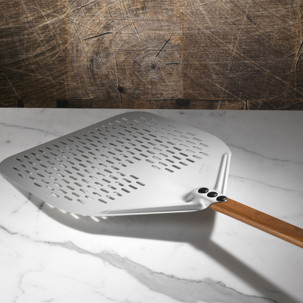 Gi.Metal reinventa un grande classico: WoodTech, la nuova pala per pizza.